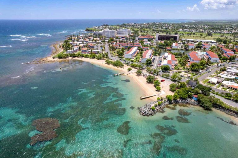 Living in the Caribbean: Location Guide for Expats - OFFSHORE FREEDOM